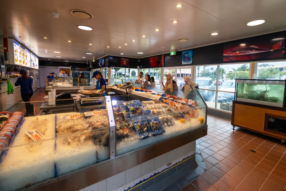 Charis Seafoods Labrador | Must Do Gold Coast