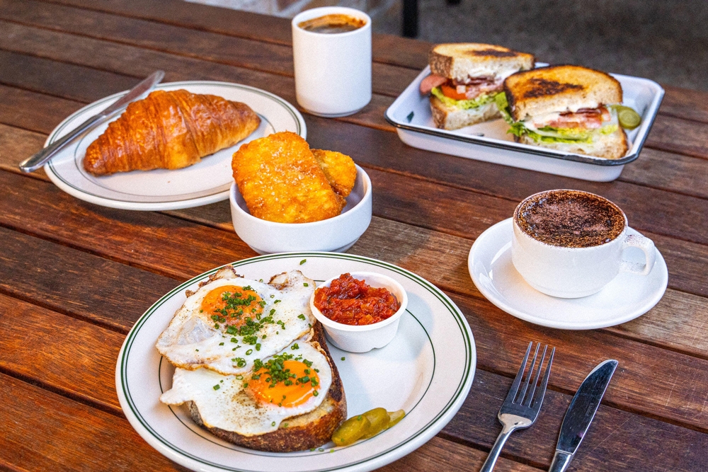 Juniors Deli Mudgeeraba | Must Do Gold Coast